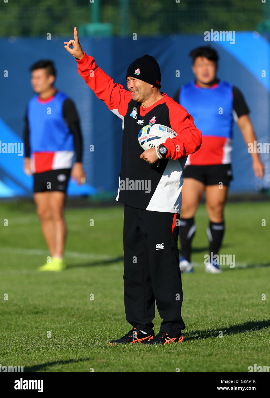 Head coach eddie jones during training session at brighton college hi ...