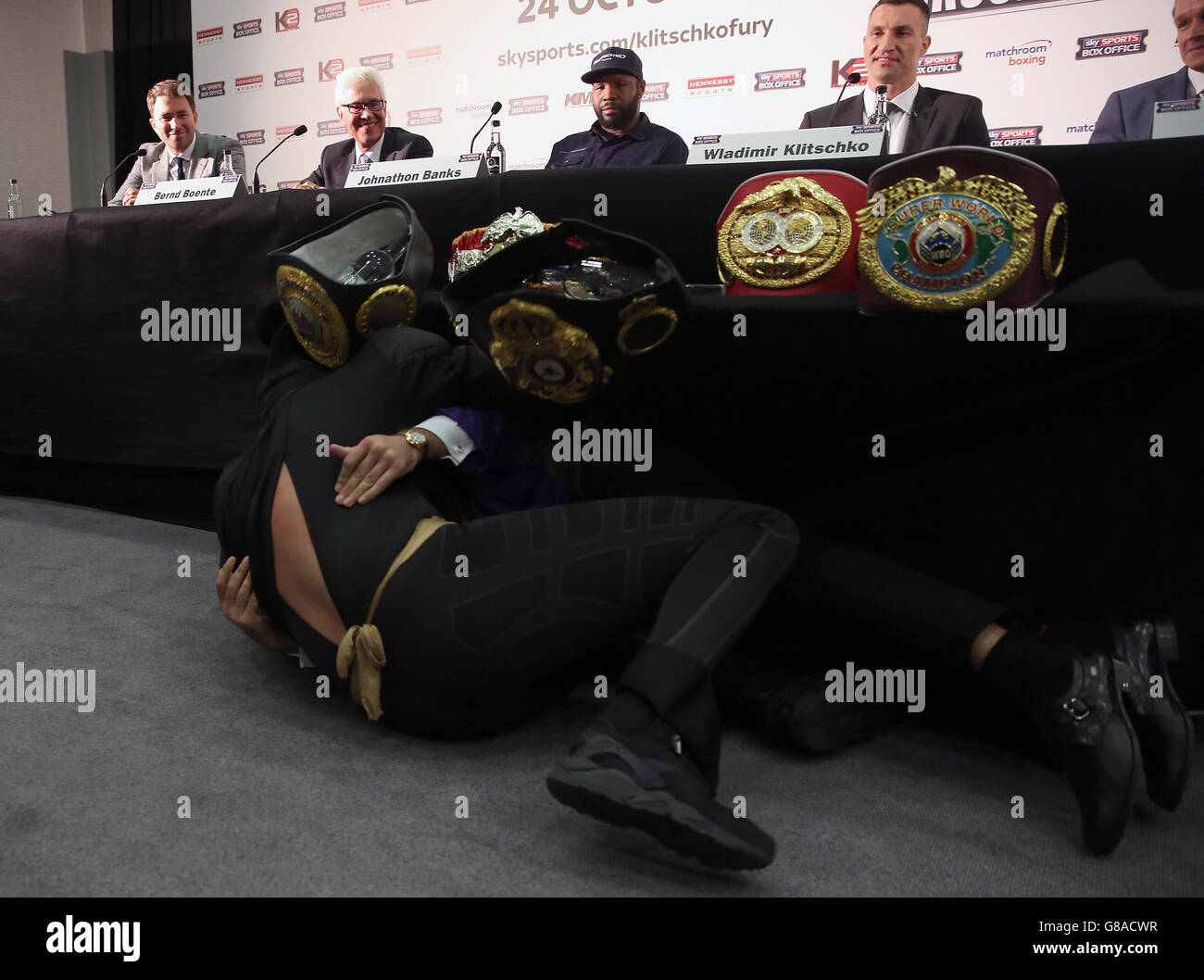 Tyson fury wladimir klitschko press conference hi-res stock photography ...