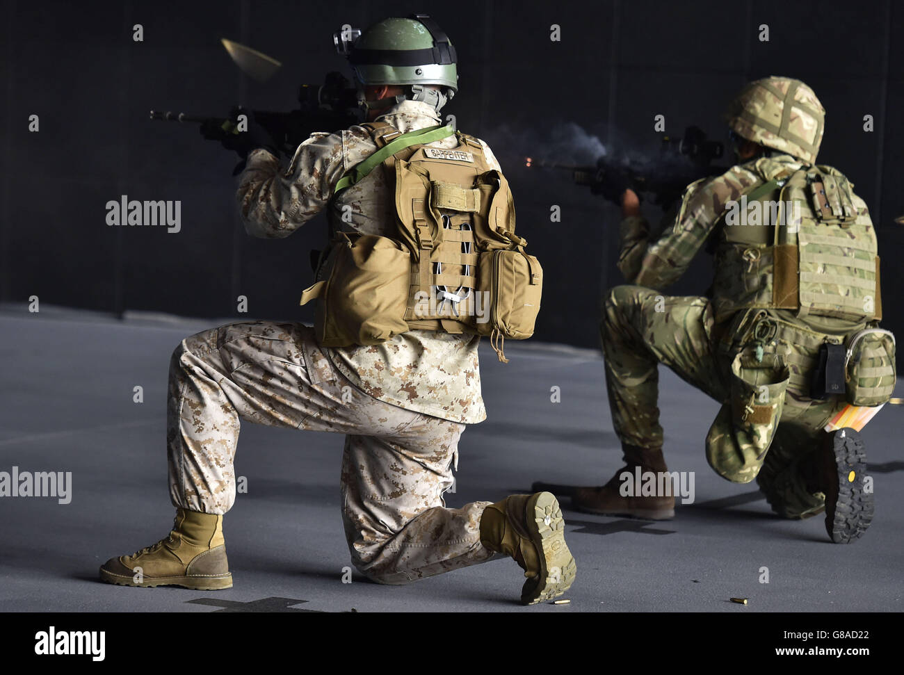 43 commando fleet protection group royal marines hi-res stock ...