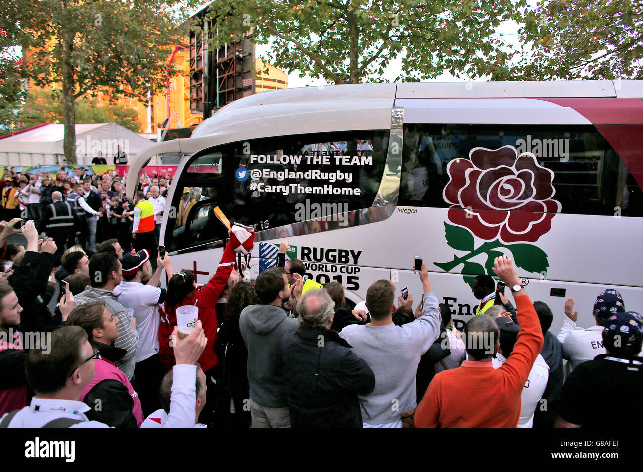 English fans before rugby world cup match twickenham stadium hi-res ...