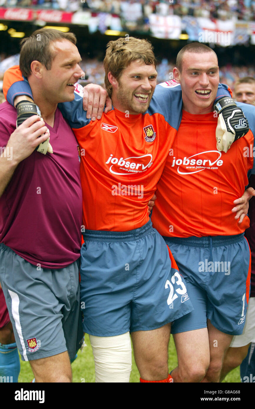 Coca cola championship hi-res stock photography and images - Alamy