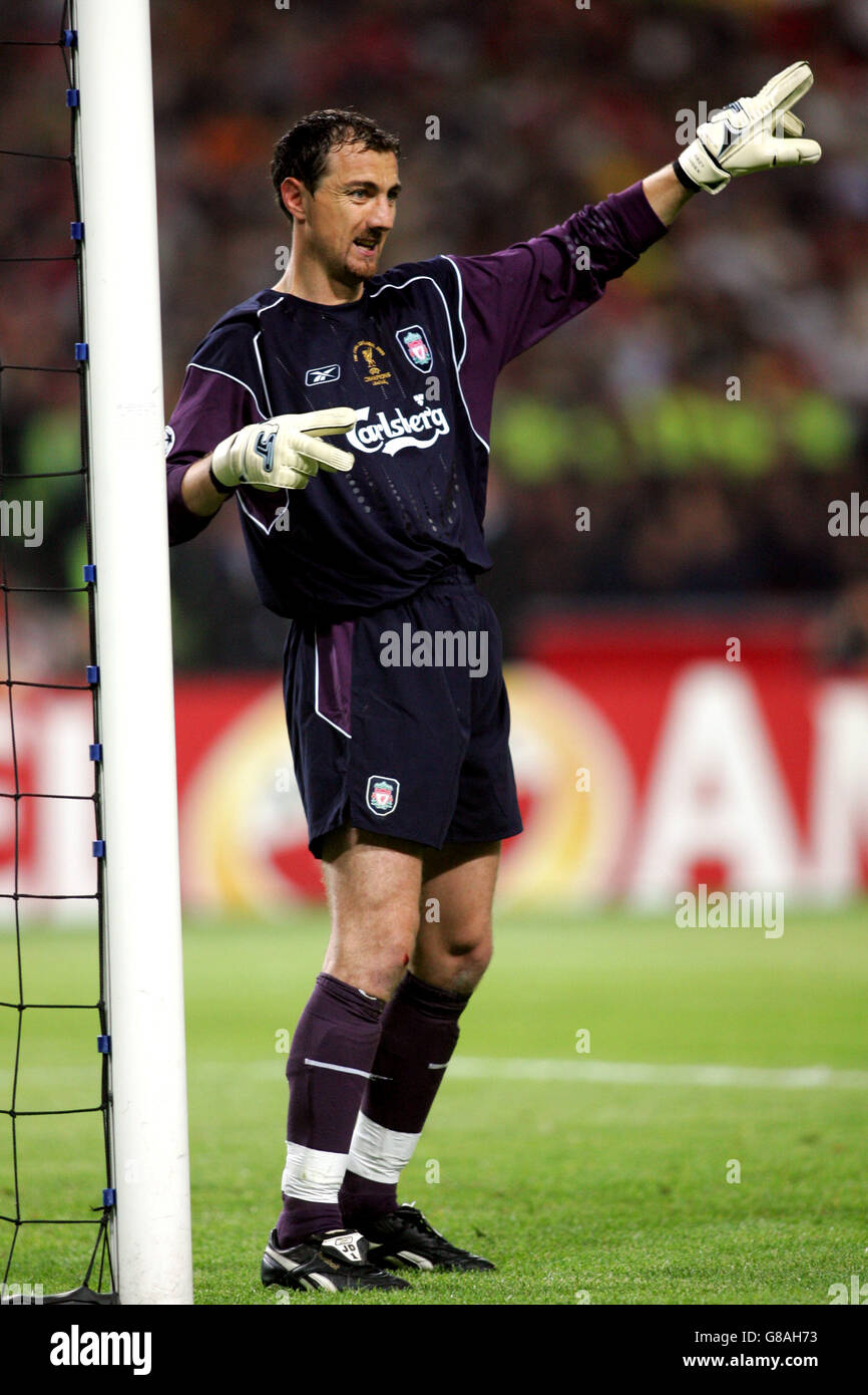Dudek liverpool champions league final hi-res stock photography and ...