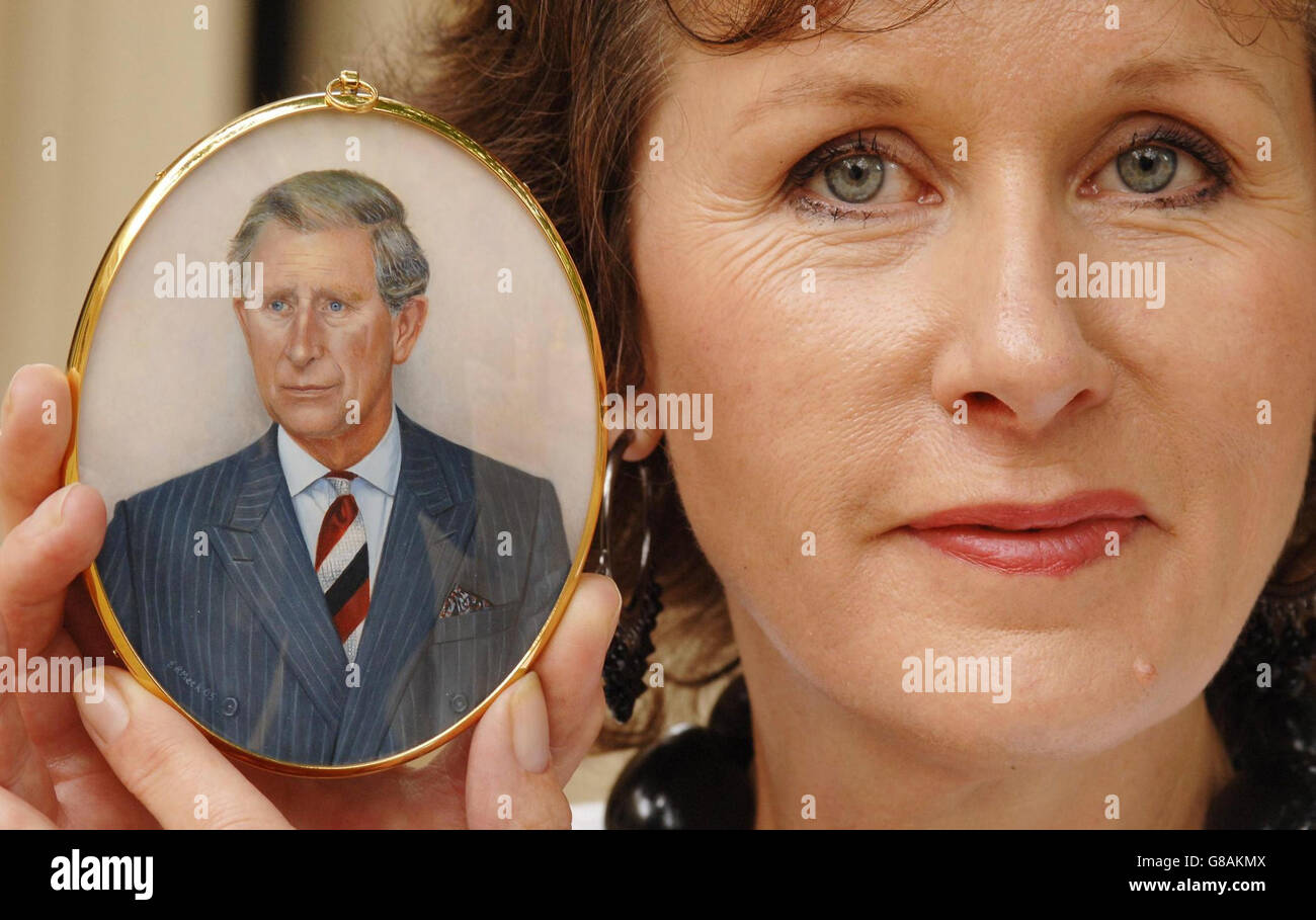 Royal society portrait painters exhibition mall galleries hi-res stock ...