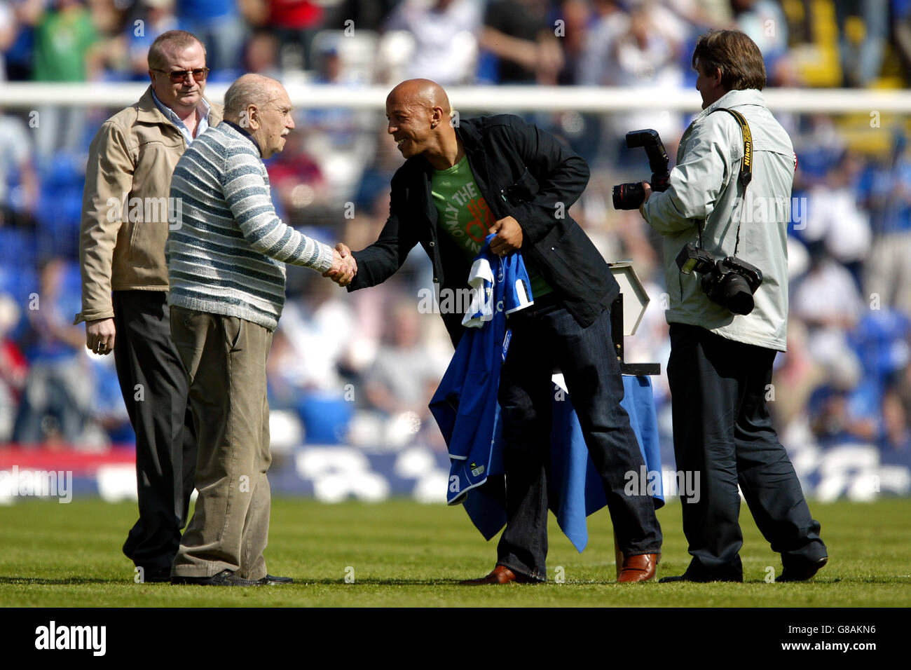 Birmingham City's former player Martin O'Connor (c) presents awards at ...