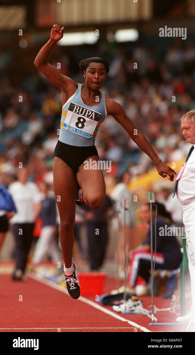 Elizabeth gibbens hi-res stock photography and images - Alamy