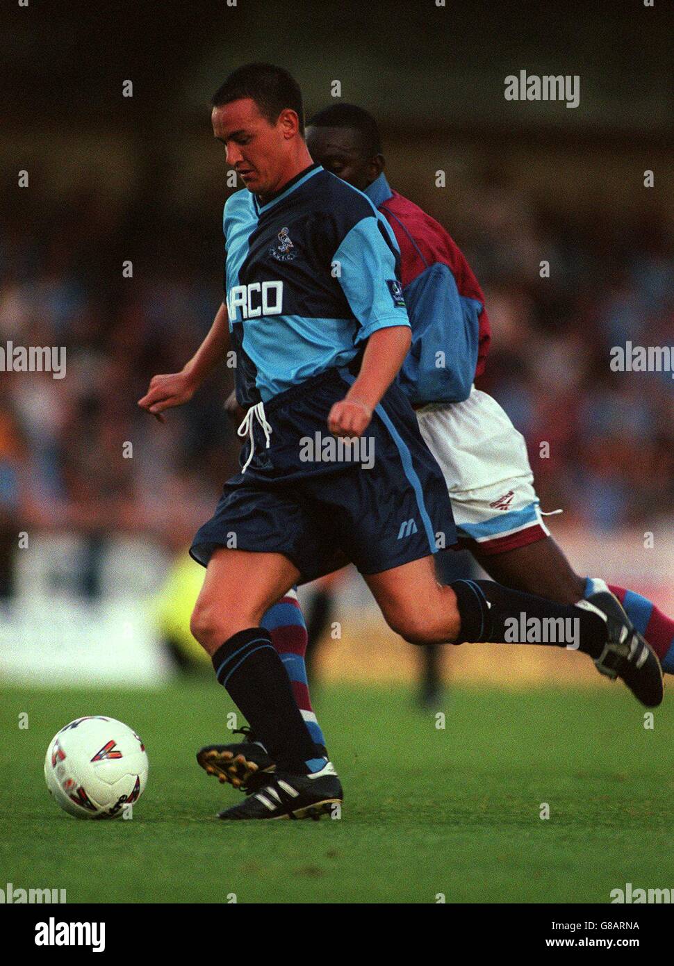 Wycombe wanderers michael simpson hi-res stock photography and images ...