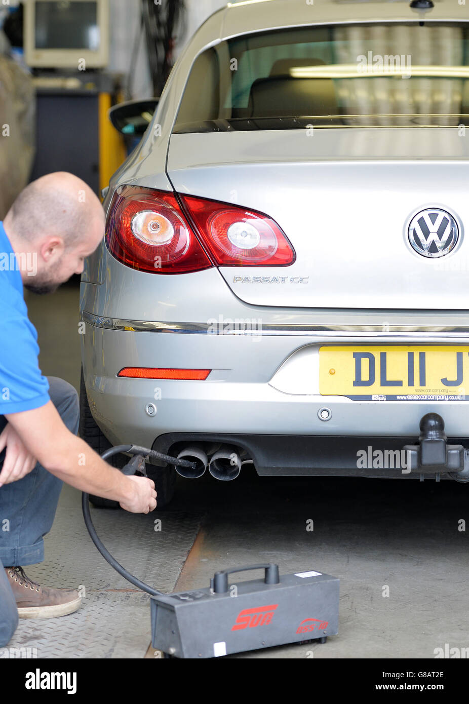 Vw exhaust testing hi-res stock photography and images - Alamy