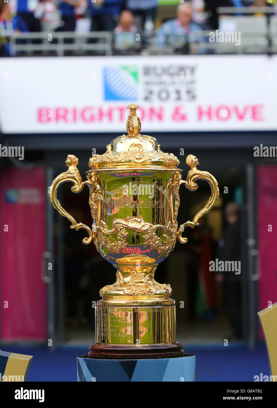 Rugby general view cup trophy cutoutable hi-res stock photography and ...