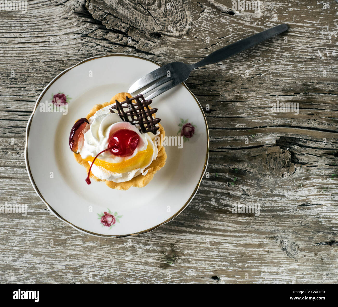 Filled pastry hi-res stock photography and images - Alamy