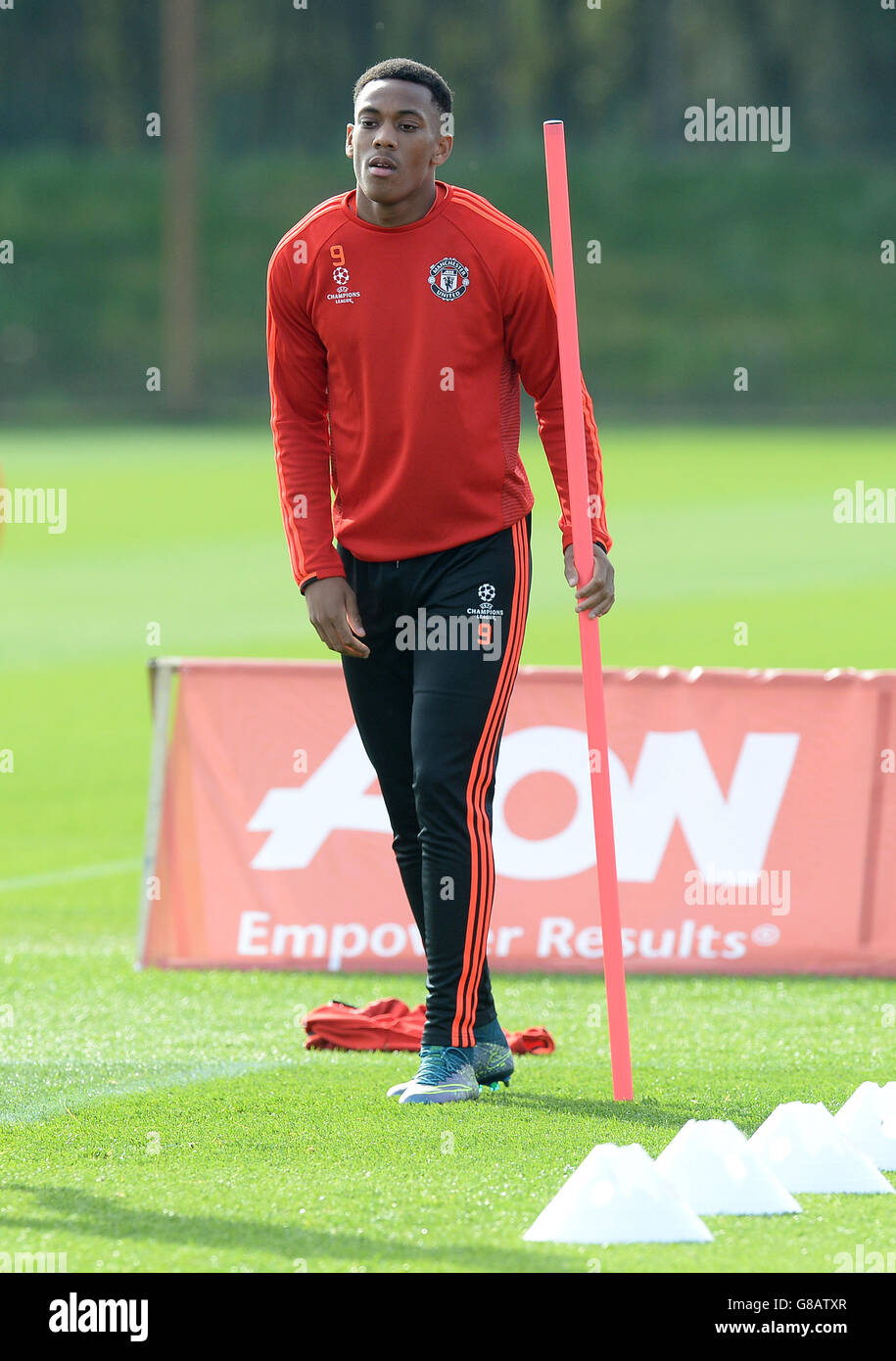 UEFA Champions League - Group B - Manchester United v VfL Wolfsburg ...