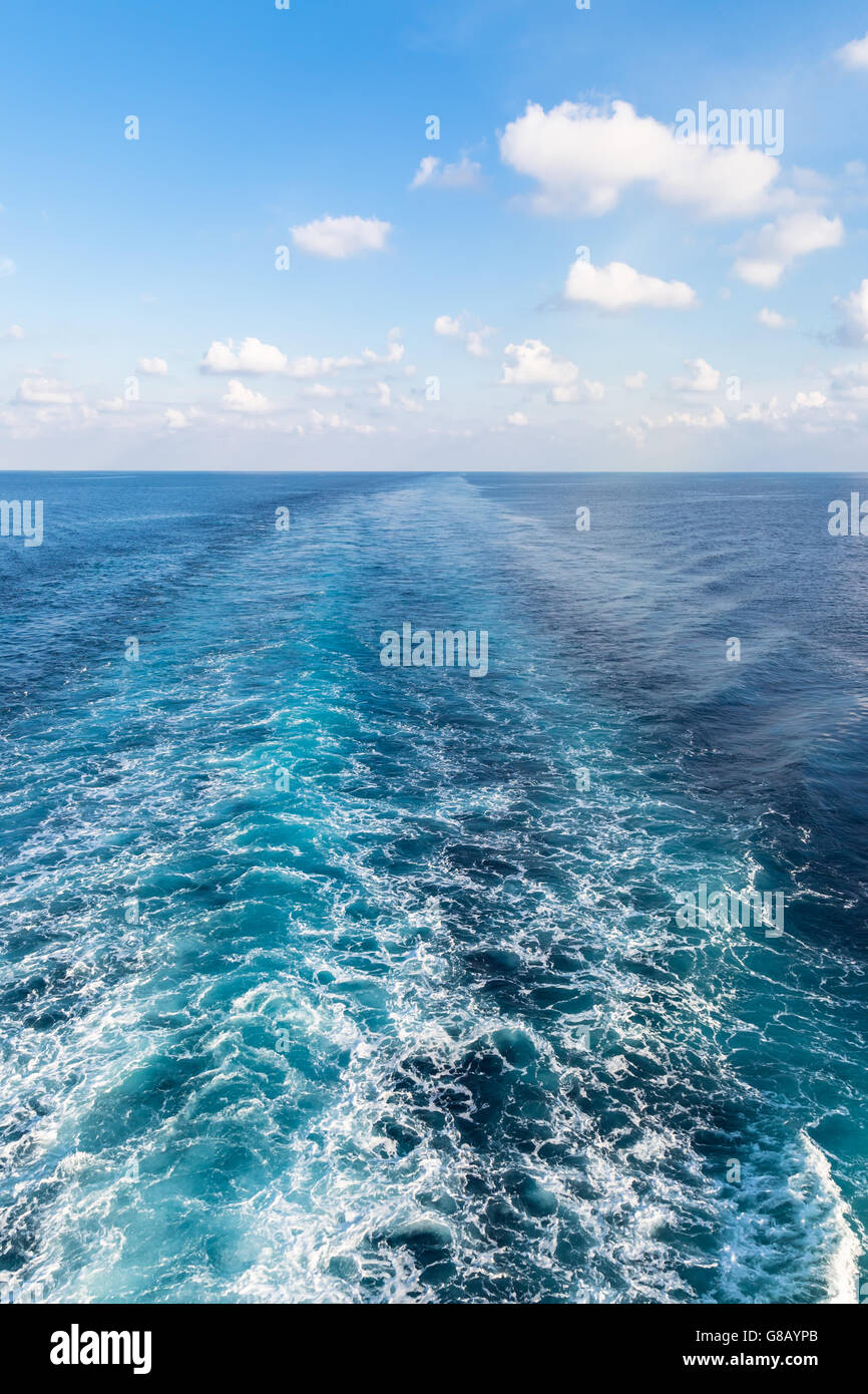 Prop wash hi-res stock photography and images - Alamy