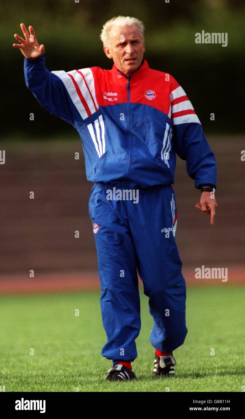 Trapattoni bayern hi-res stock photography and images - Alamy