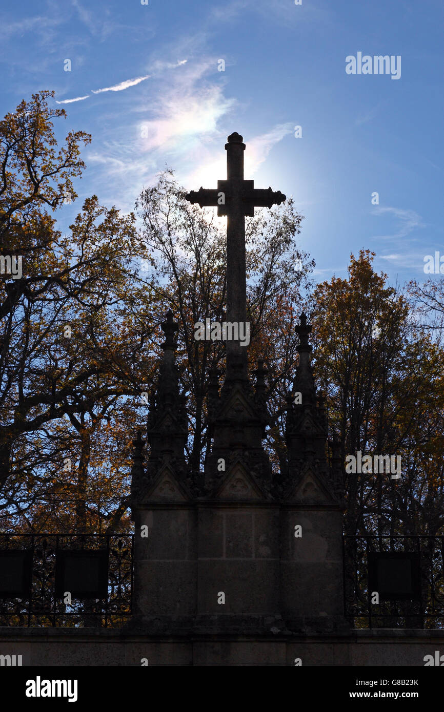 Cross trees hi-res stock photography and images - Alamy