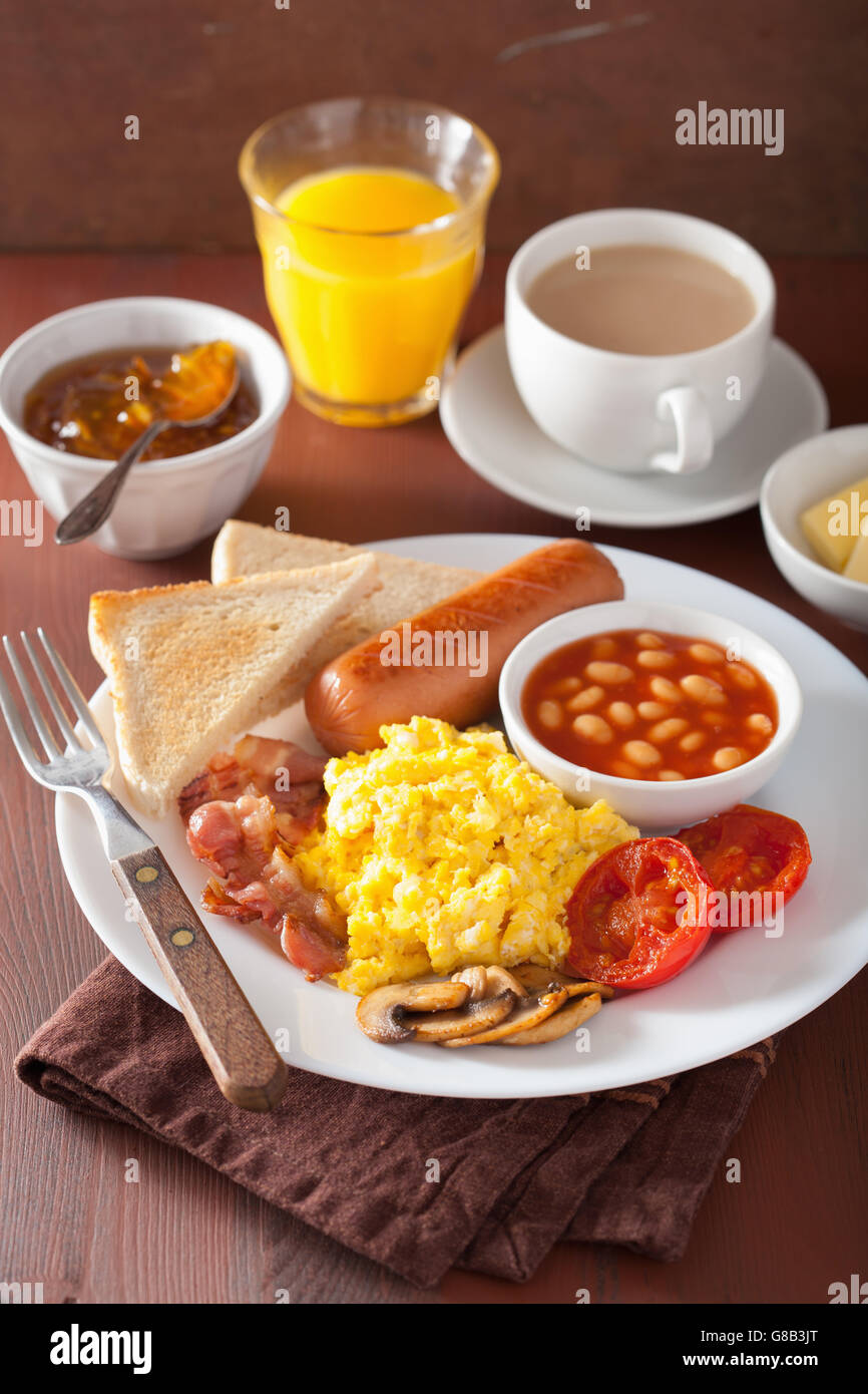 Tomato full english breakfast hi-res stock photography and images - Alamy