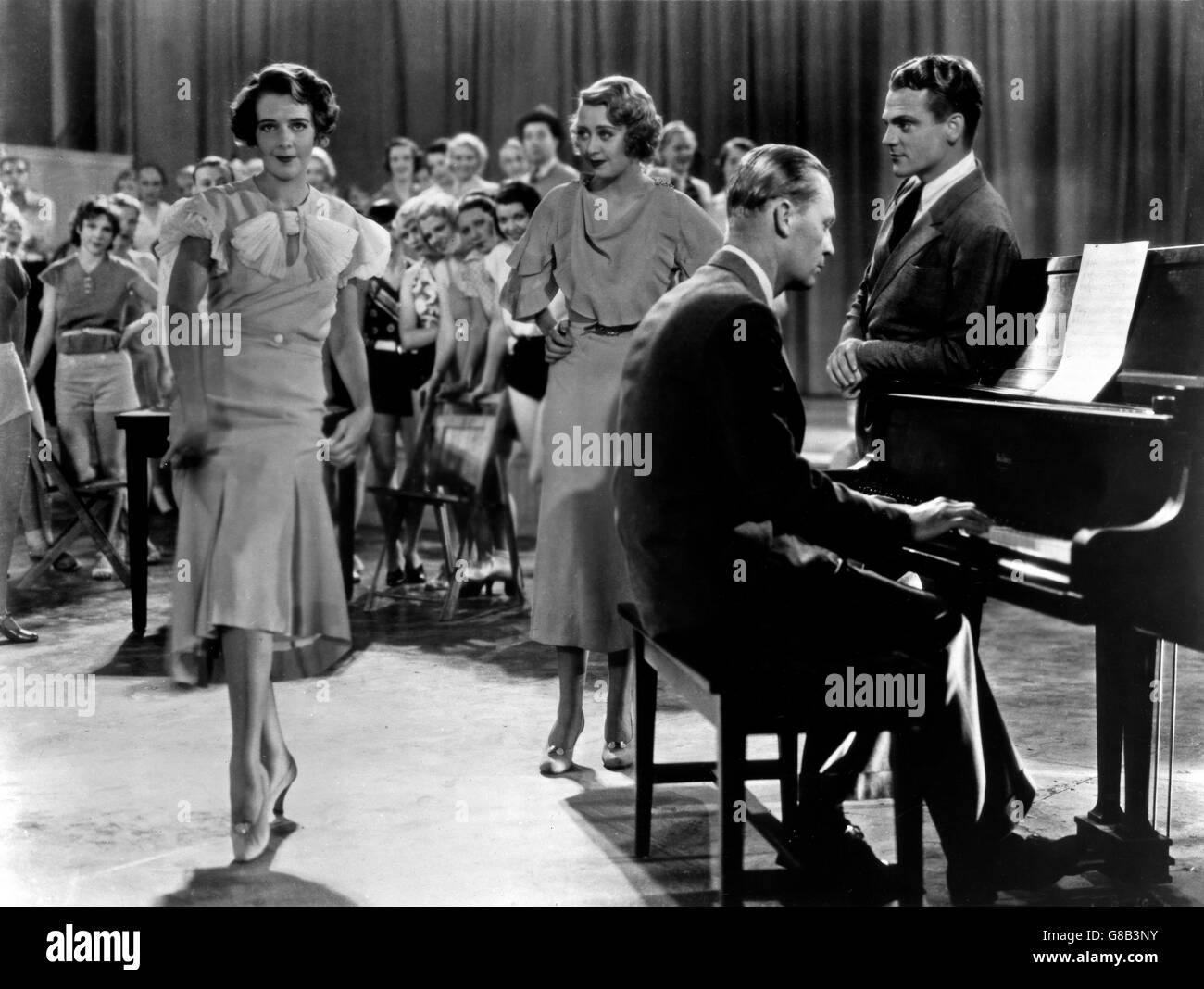 Footlight parade 1933 ruby keeler hi-res stock photography and images ...