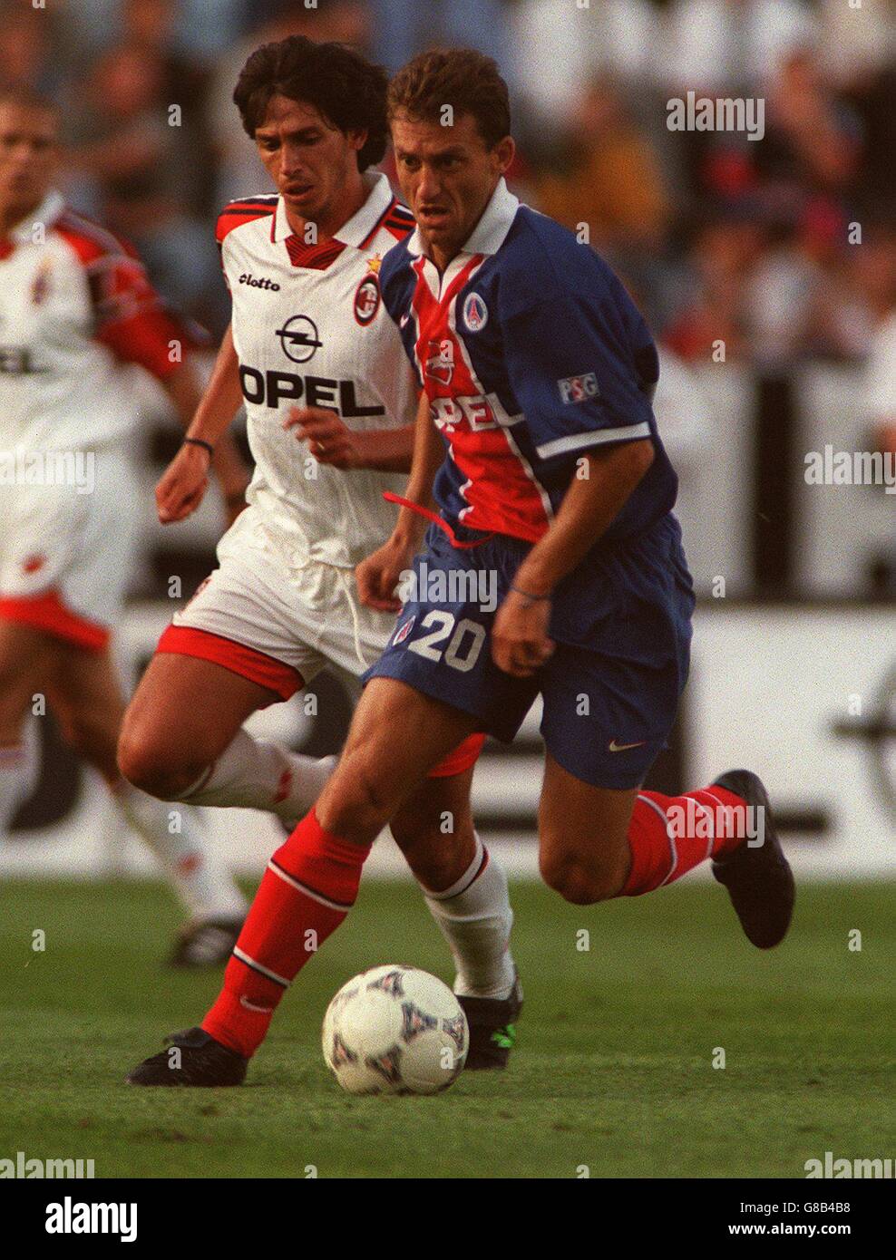 Demetrio albertini l ac milan and franck gava r psg hi-res stock ...