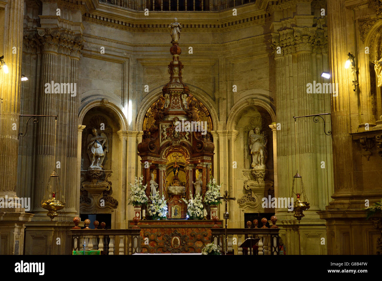 Altar cathedral inside granada andalusia hi-res stock photography and ...