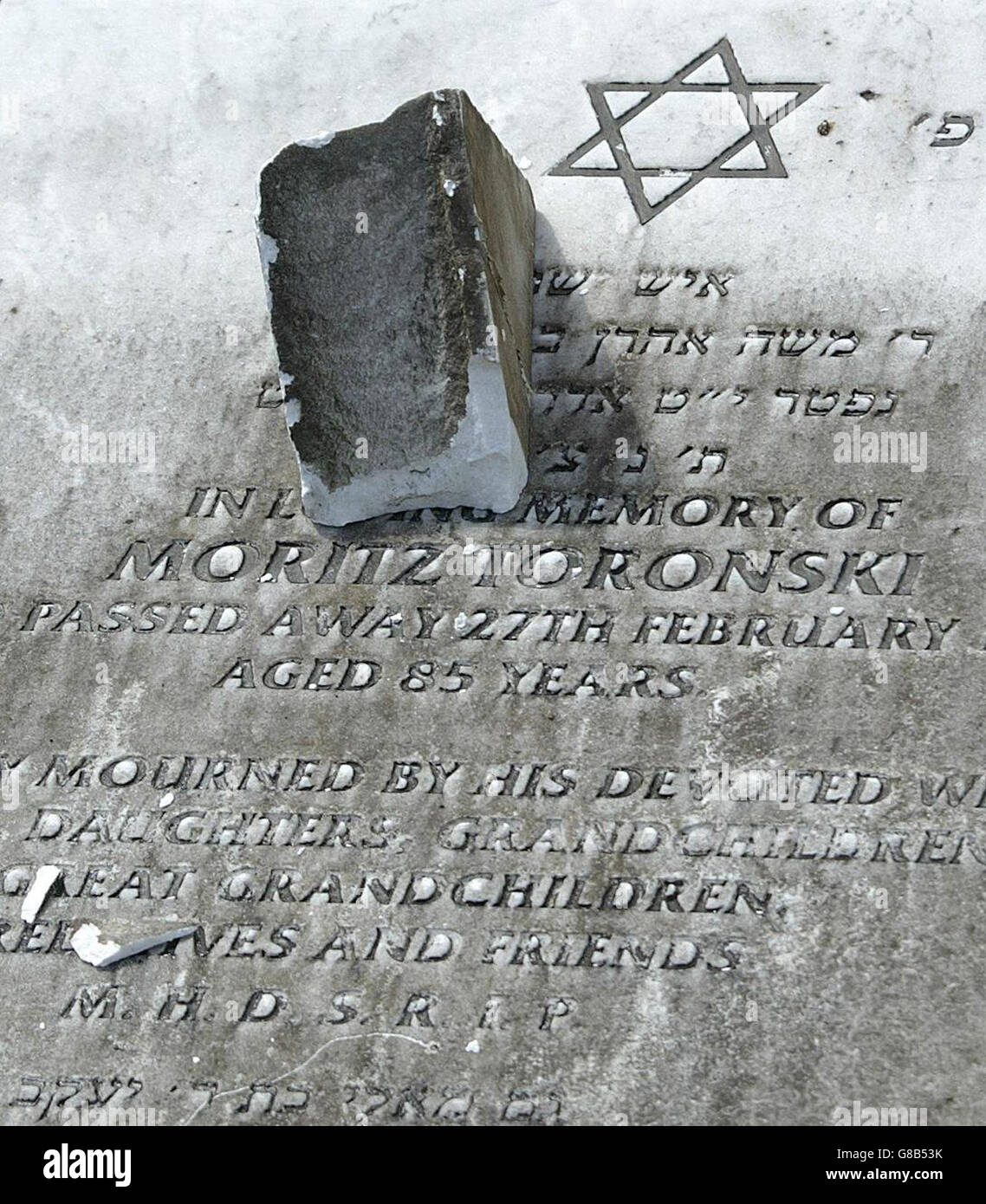 Gravestones in cemetery on hi-res stock photography and images - Alamy