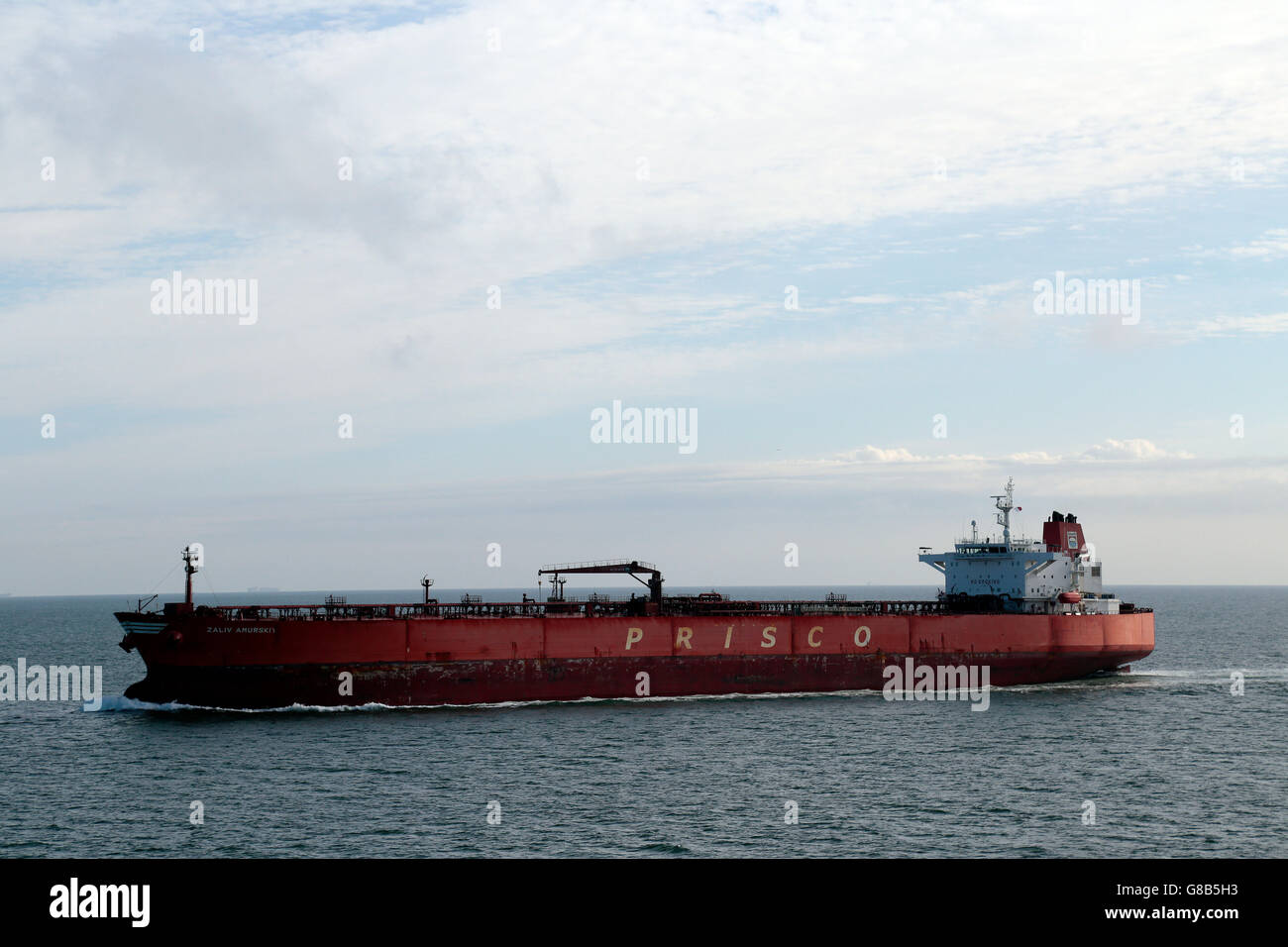 Oil Tanker sailing across the English Channel Stock Photo - Alamy