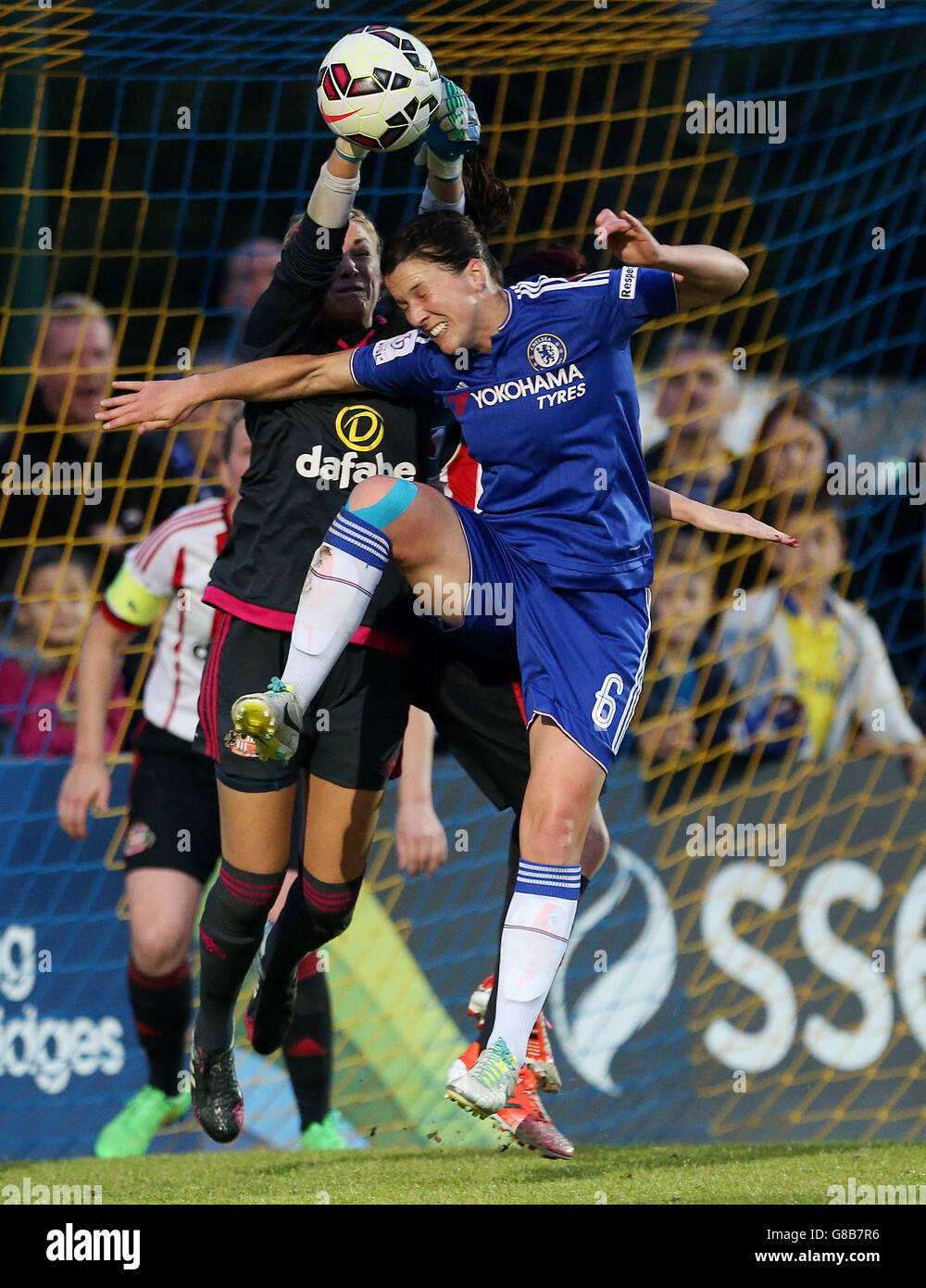 Chelsea Ladies Goalkeeper Stock Photos & Chelsea Ladies Goalkeeper ...