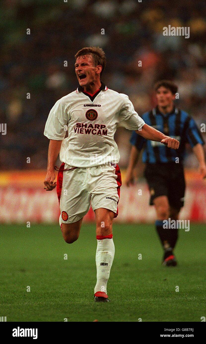 Inter Milan v Manchester United. Teddy Sheringham Stock Photo - Alamy