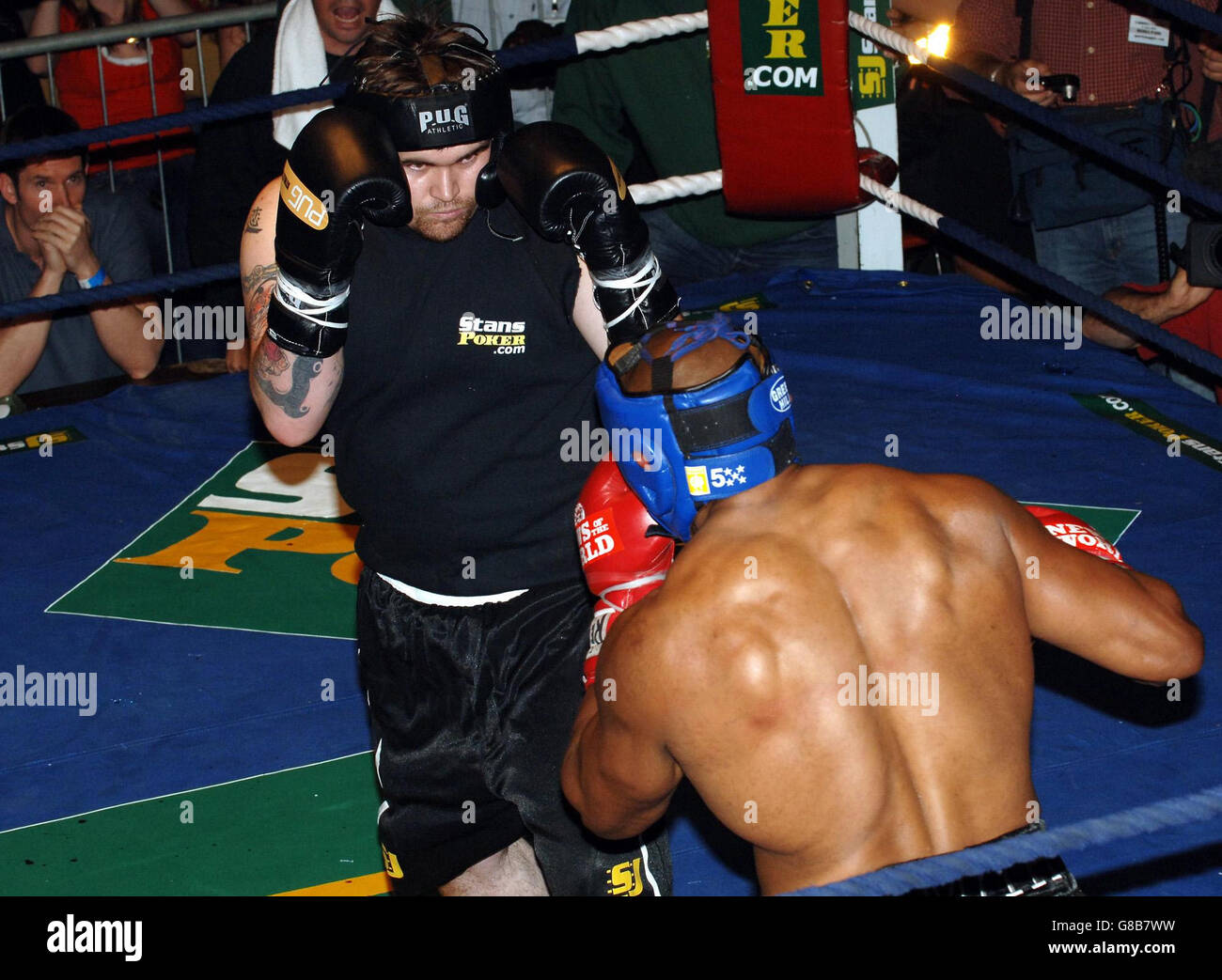 Celebrity charity television boxing hi-res stock photography and images ...
