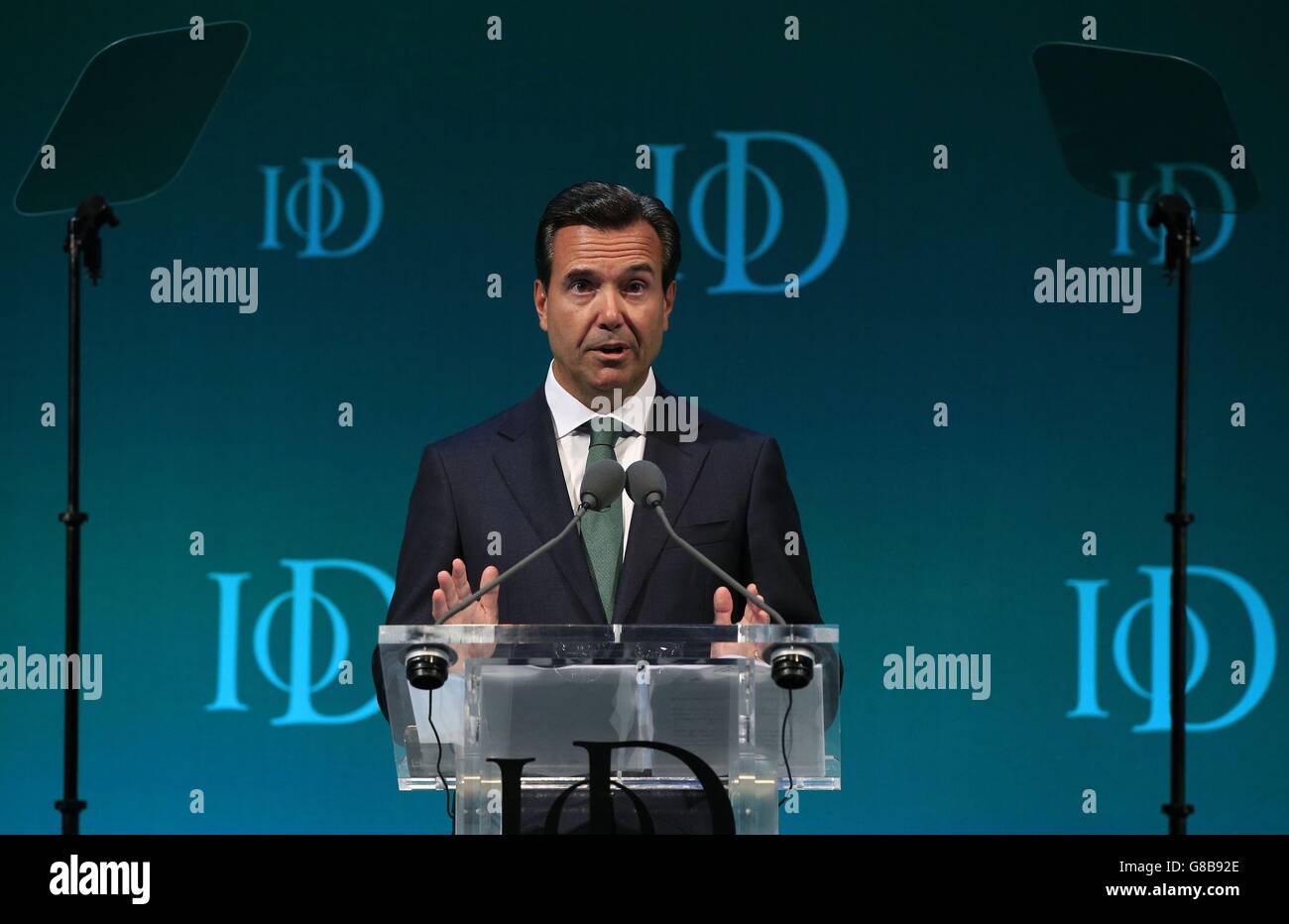 News industry iod hi-res stock photography and images - Alamy