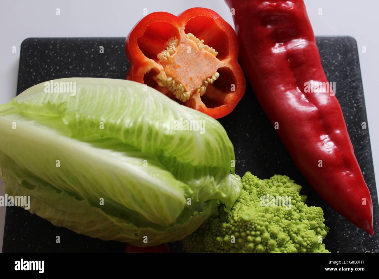 Bright colored vegetables hi-res stock photography and images - Alamy