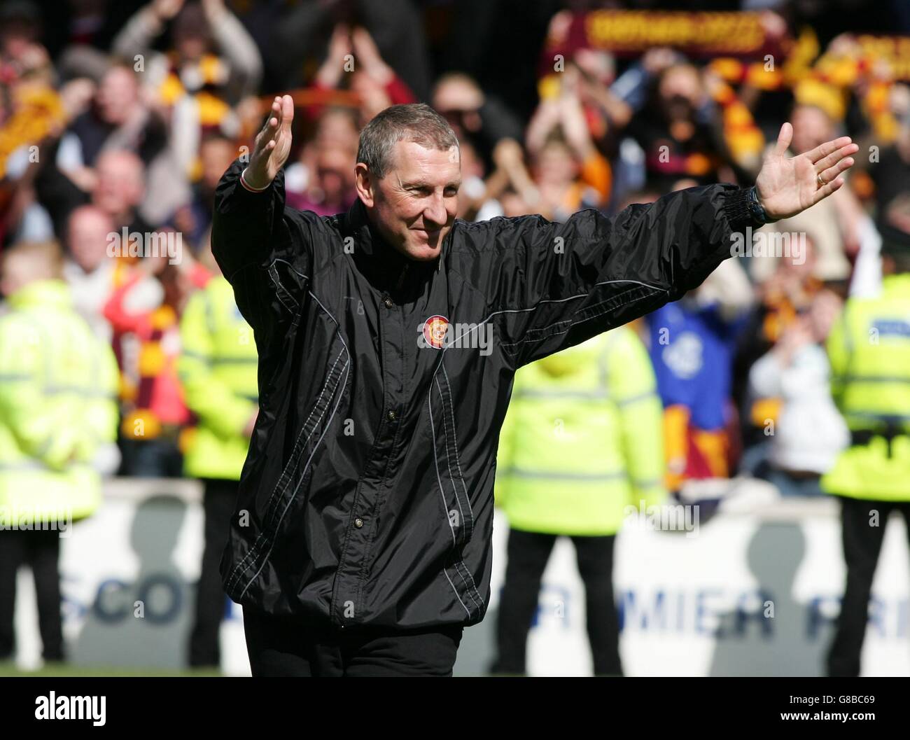 Motherwell manager terry butcher hi-res stock photography and images ...