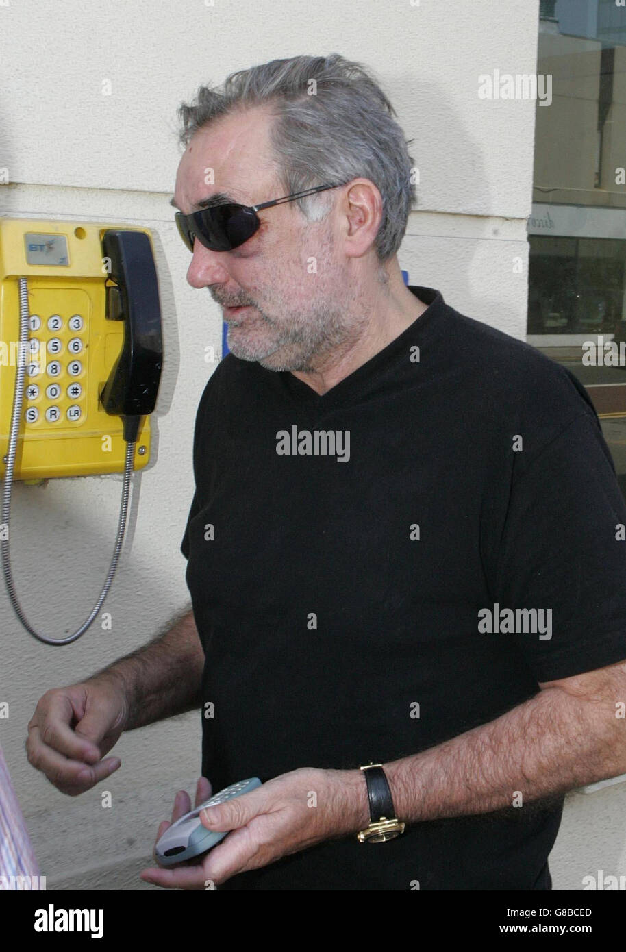 George Best - Assault Case - Staines Police Station Stock Photo - Alamy