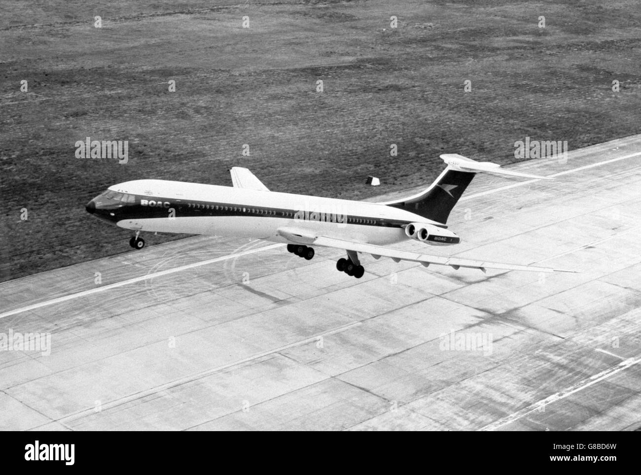 A boac vc10 taking off from shannon hi-res stock photography and images ...