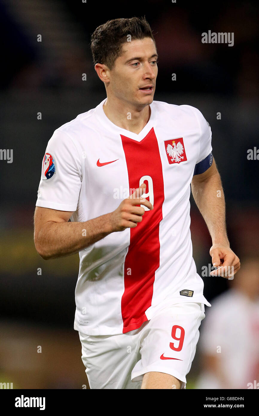 Robert lewandowski poland hi-res stock photography and images - Alamy