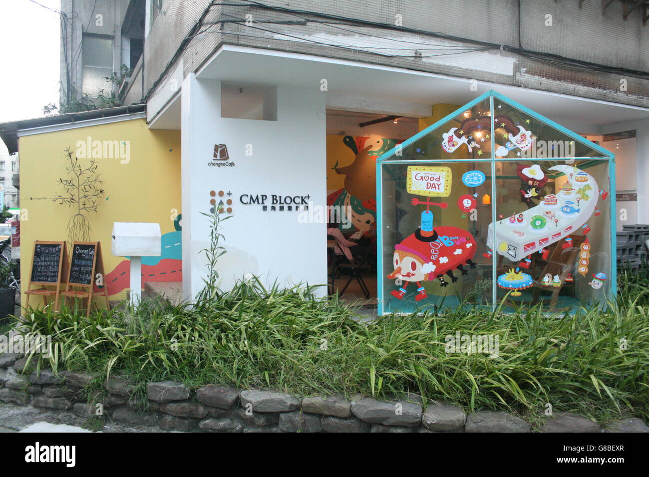 Changee hi-res stock photography and images - Alamy