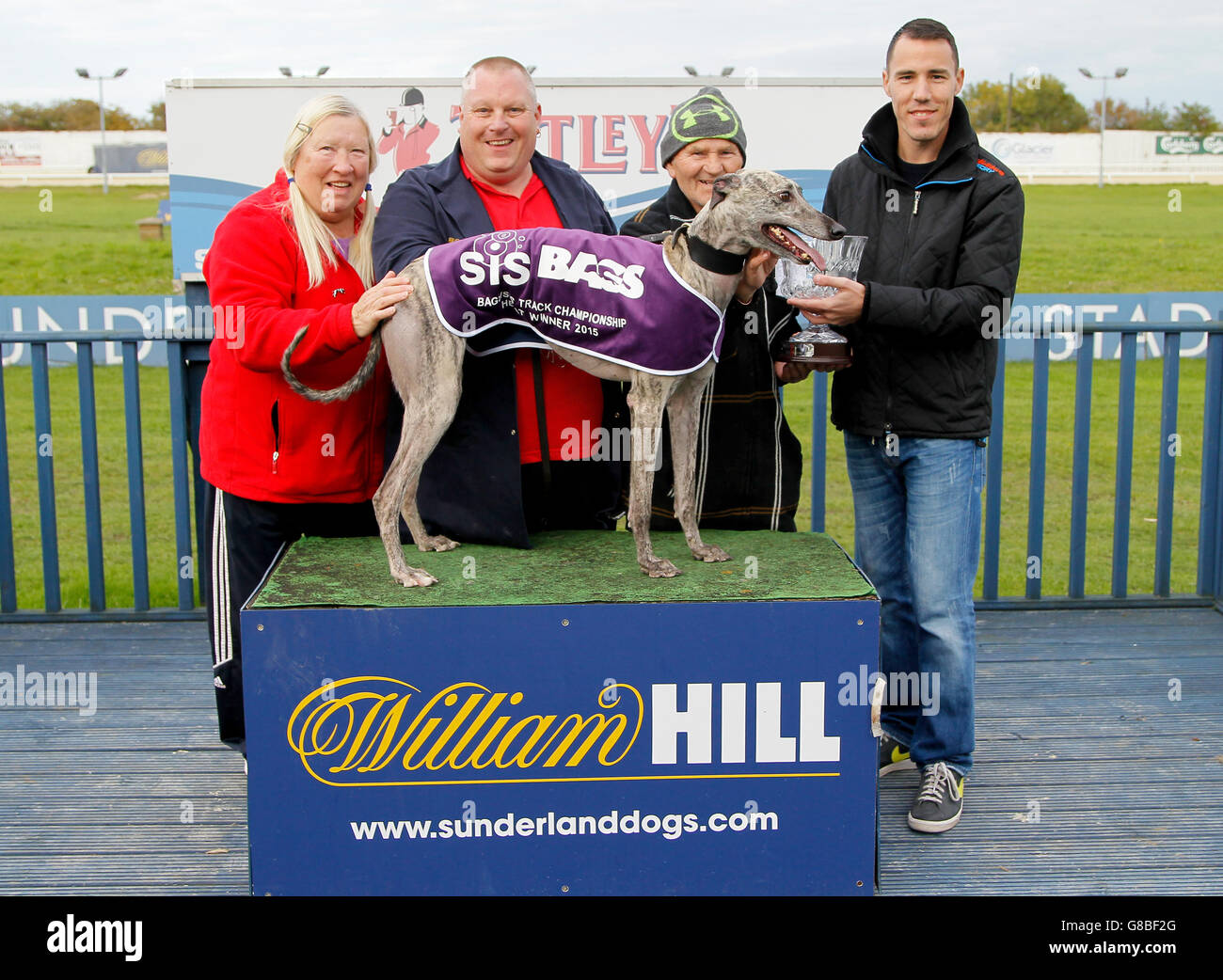 Greyhound racing sunderland greyhound stadium hi-res stock photography ...