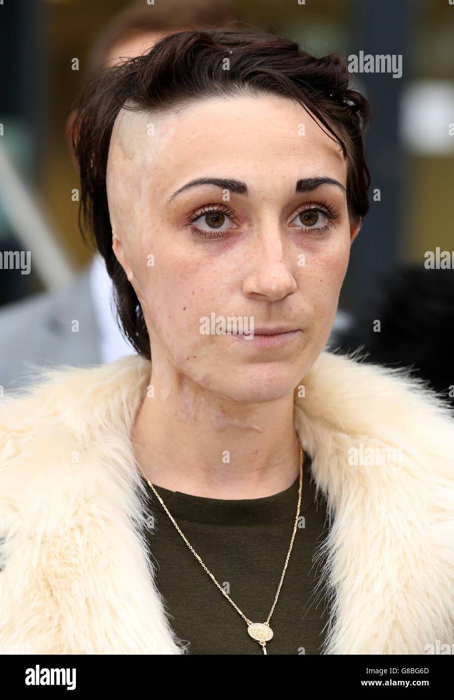 Adele in a case hi-res stock photography and images - Alamy