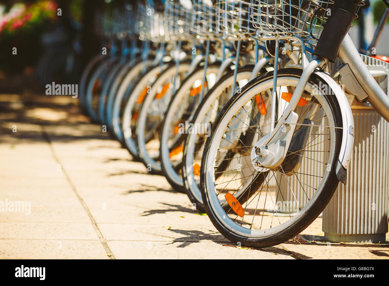 Row of bikes hi-res stock photography and images - Alamy