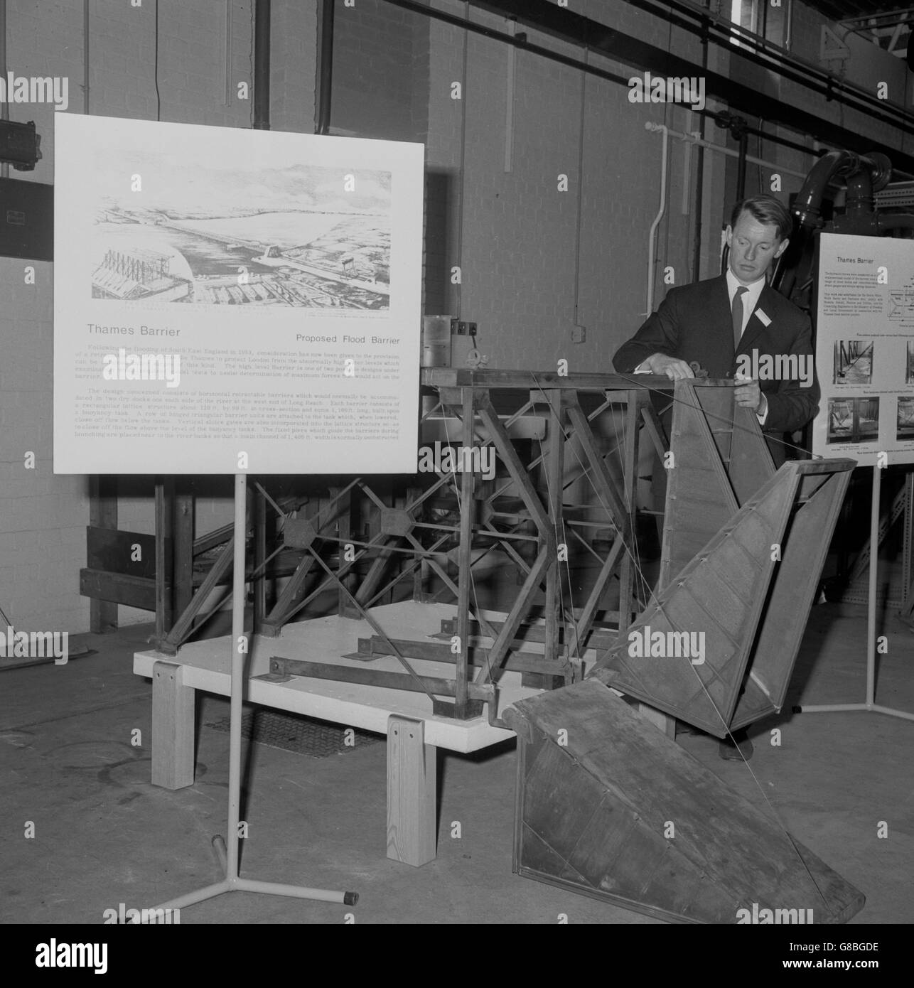 Science and Technology - Proposed High Level Thames Barrier Model ...