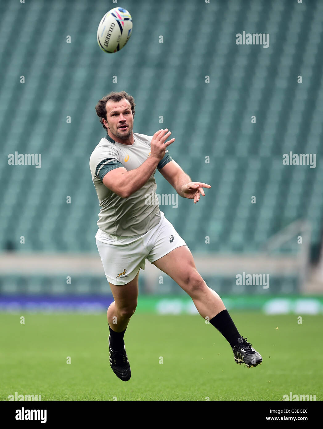 South africas bismarck du plessis captains run twickenham stadium hi ...