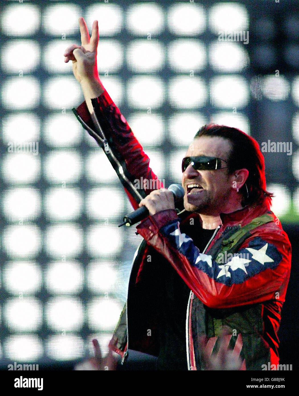 U2 in Concert - City of Manchester Stadium Stock Photo - Alamy