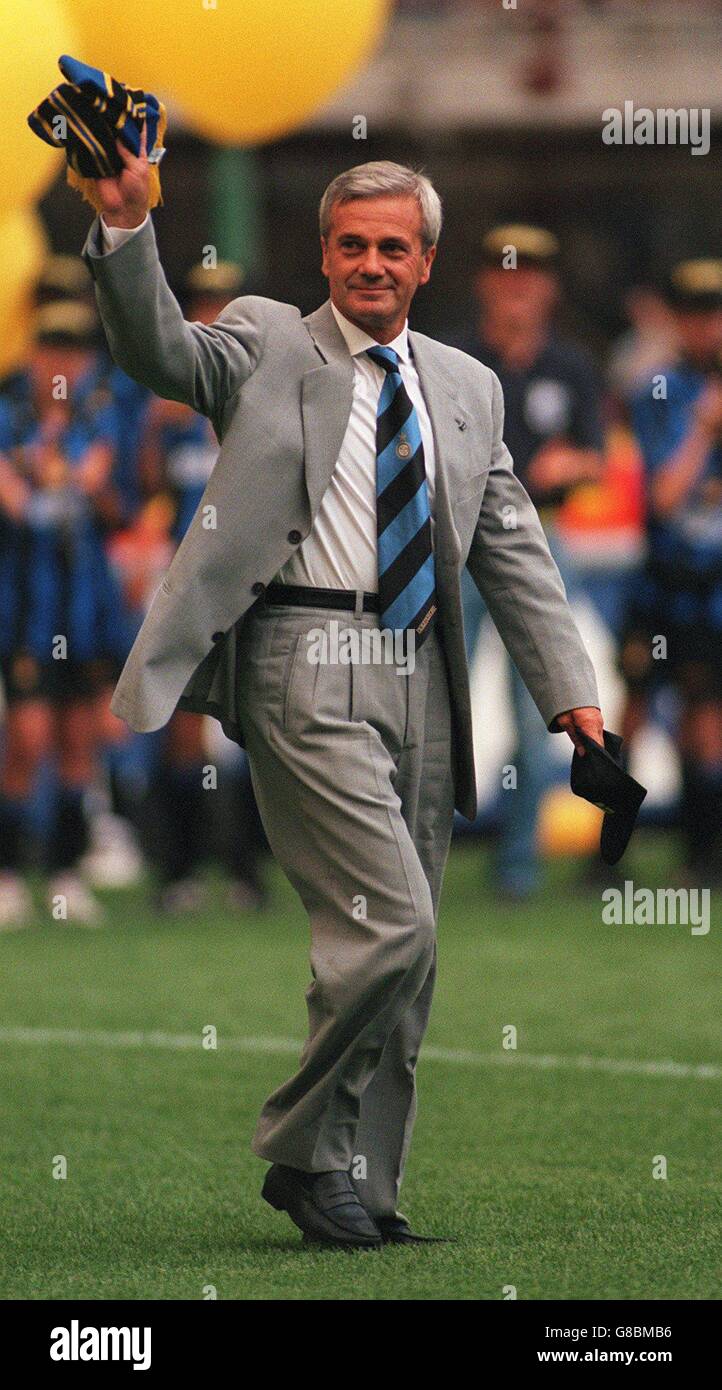 Soccer Friendly - Inter Milan v Manchester United. Gigi Simoni, Inter ...