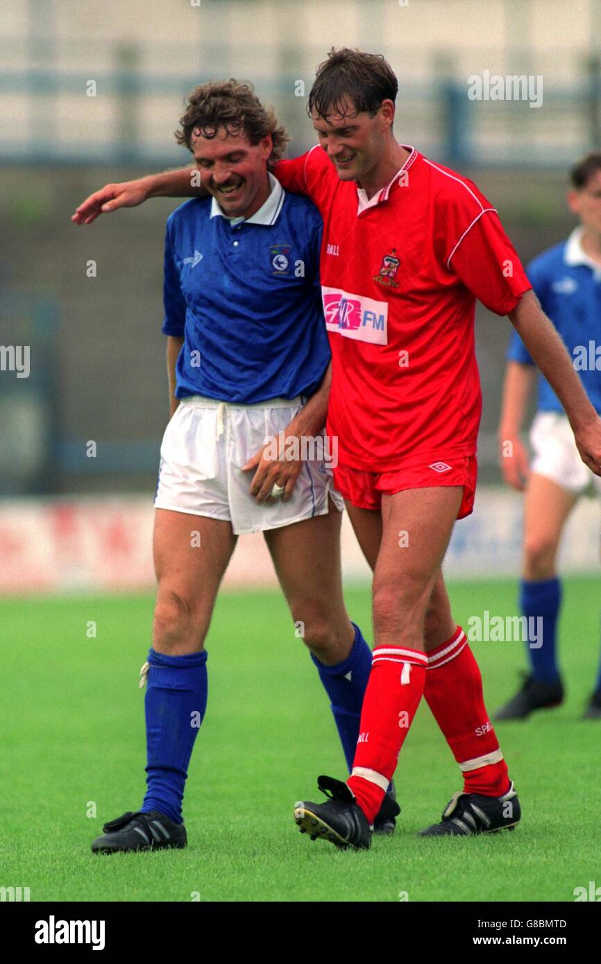 Soccer - Cardiff City v Swindon Town Stock Photo - Alamy