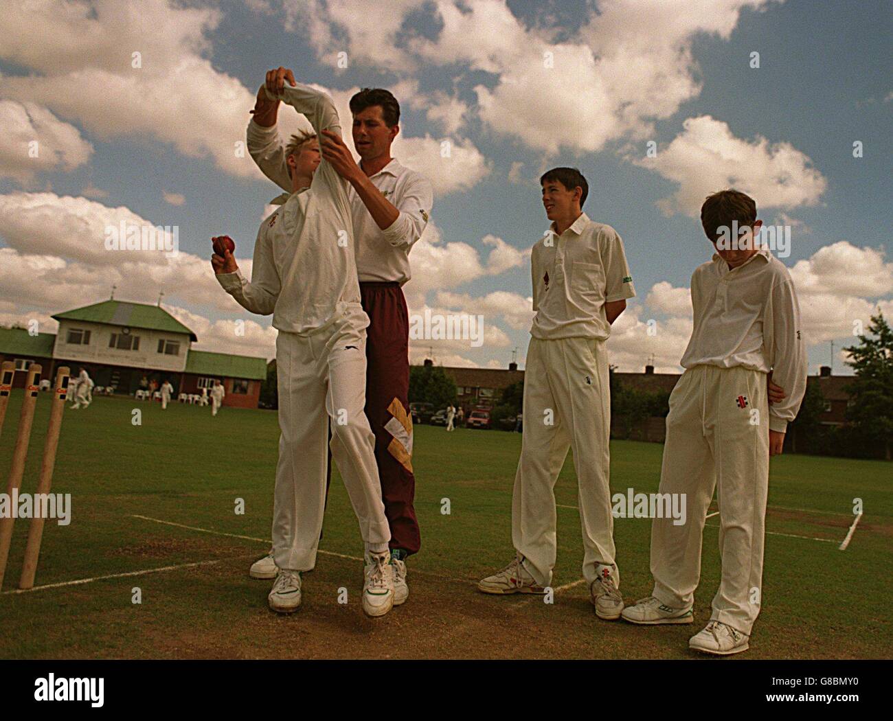 Cricket - Neil Foster - Northampton Bowling Coach Stock Photo - Alamy