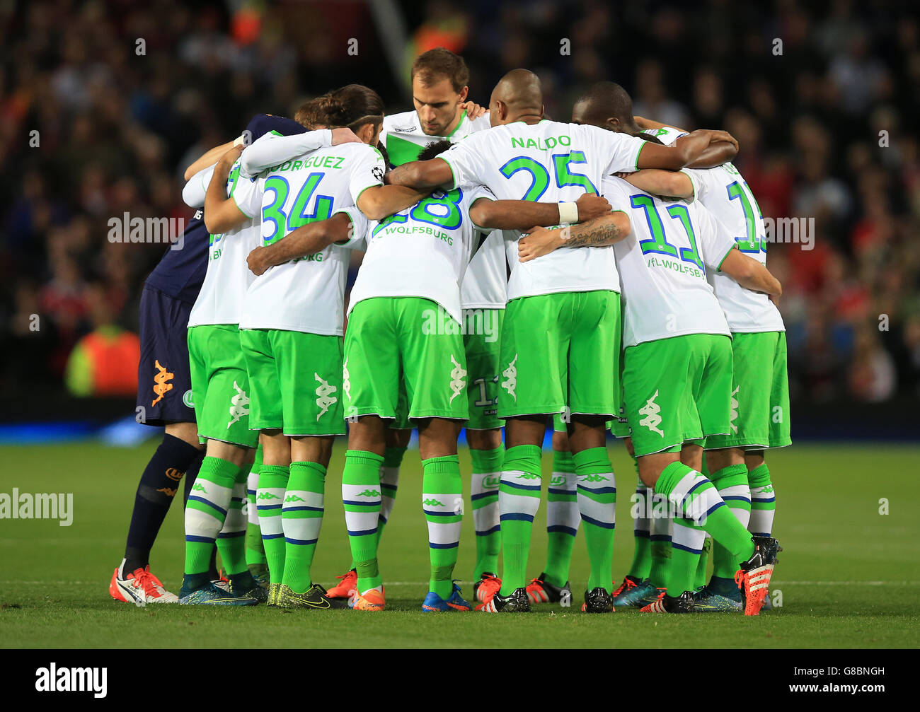 Soccer huddle manchester united hi-res stock photography and images - Alamy