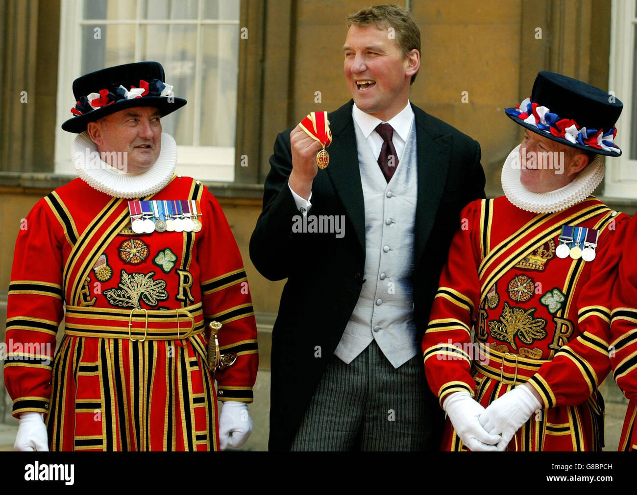 Four-times Olympic gold medal winning rower Sir Matthew Pinsent meets ...