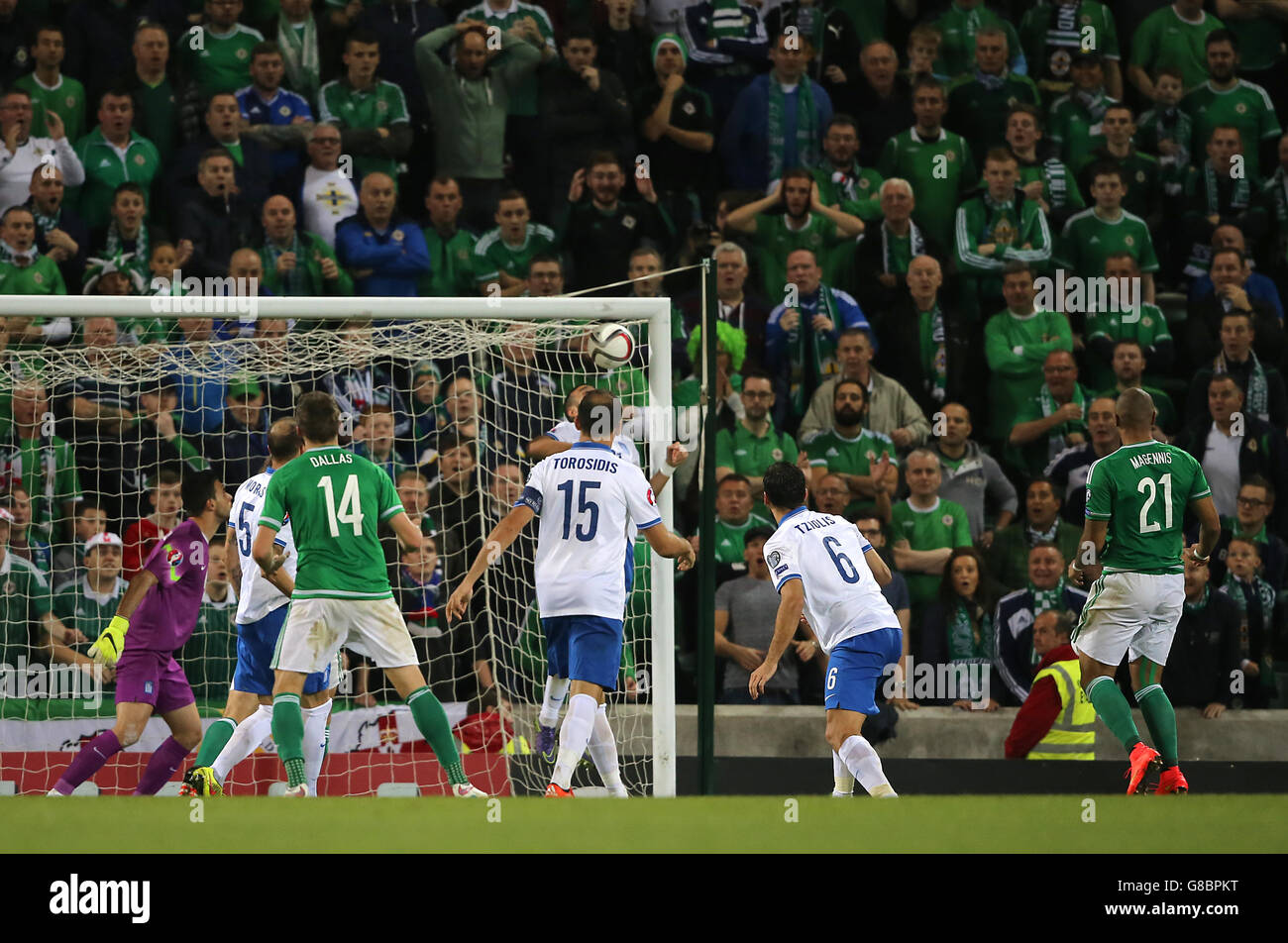Josh magennis windsor park hi-res stock photography and images - Alamy