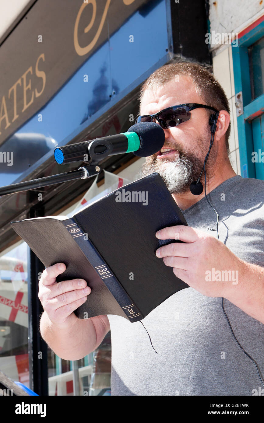 Man Street Preacher Preaching Stock Photos & Man Street Preacher ...