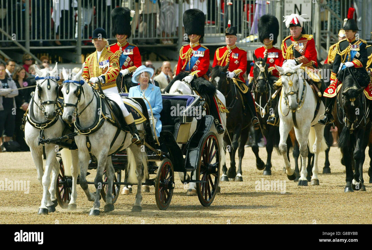 Queen and inspect and troops hi-res stock photography and images - Alamy