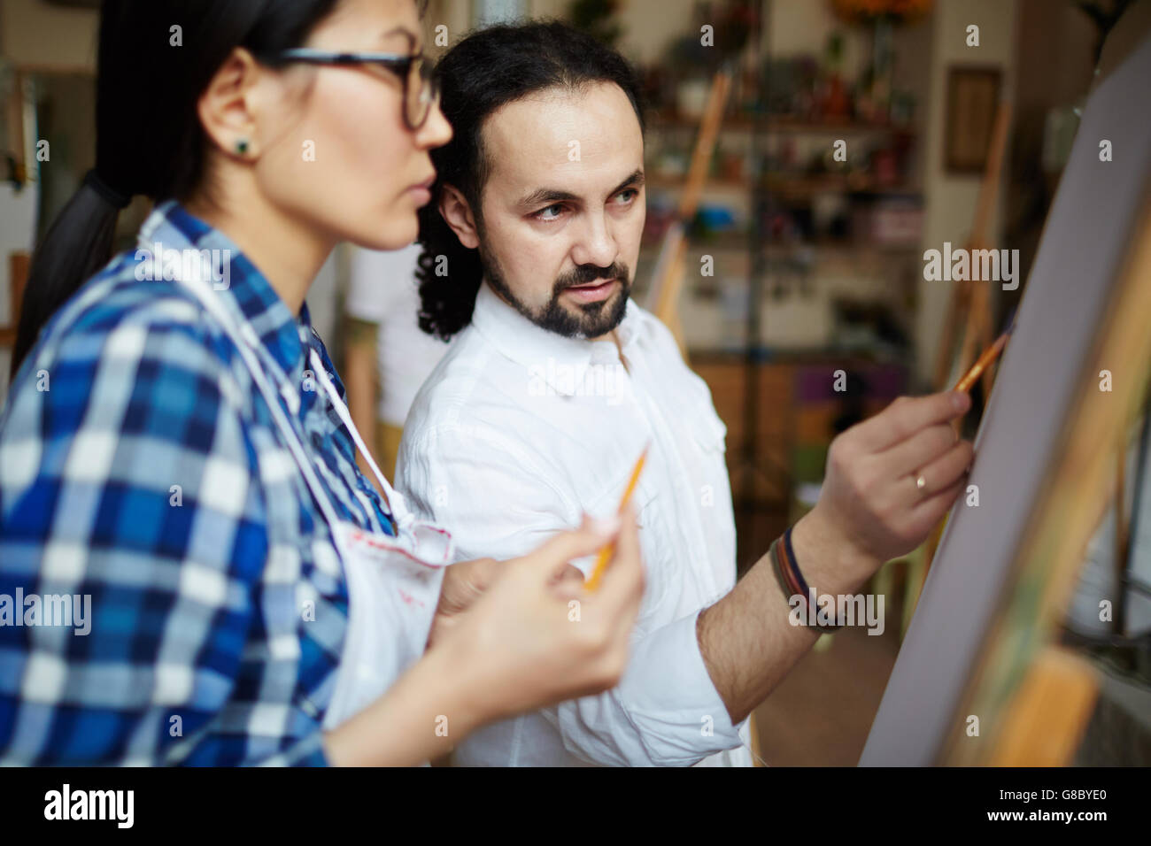 Adult tutor hi-res stock photography and images - Alamy