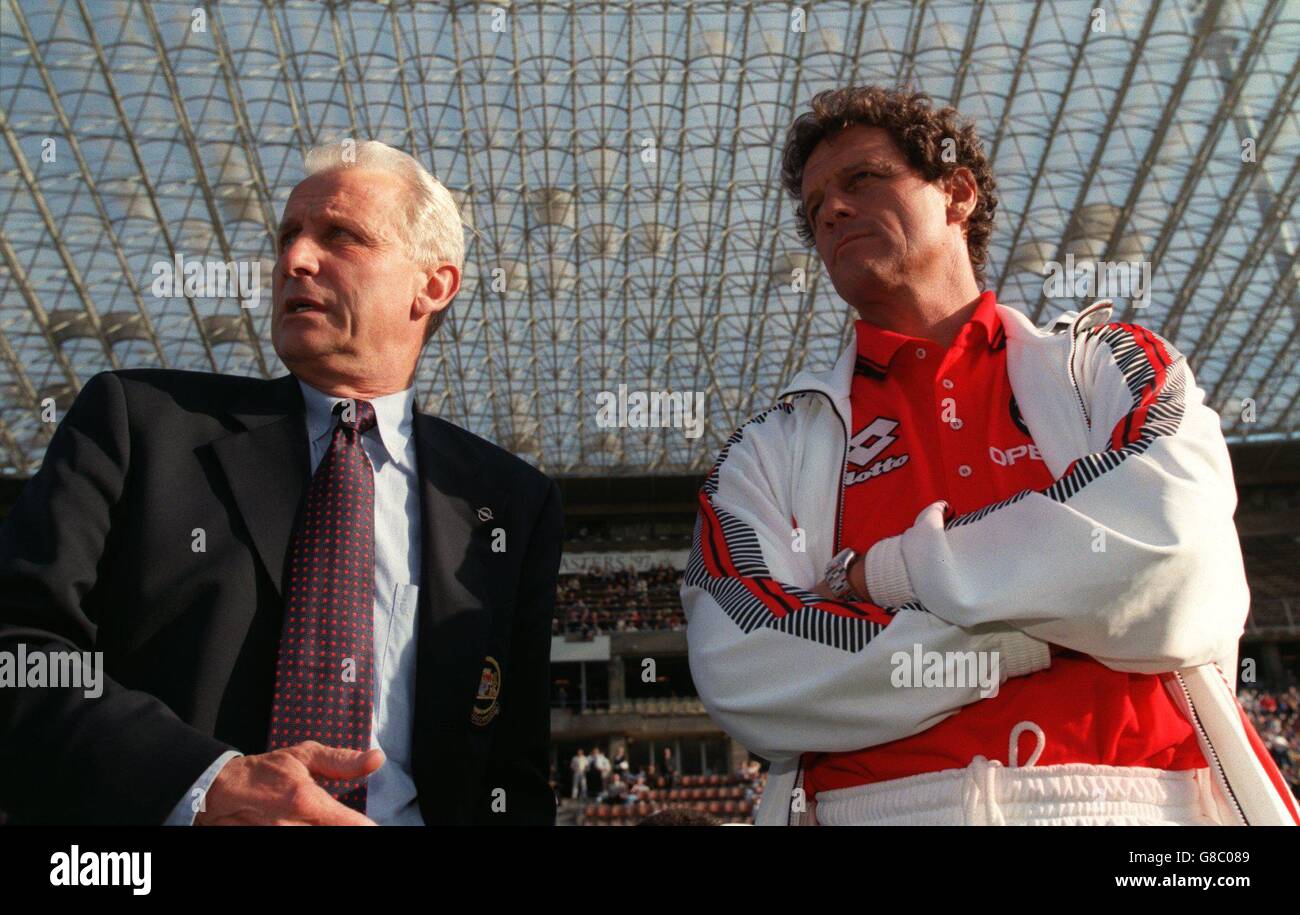 L-R: Giovanni Trapattoni, Bayern Munich manager and AC Milan Manager ...