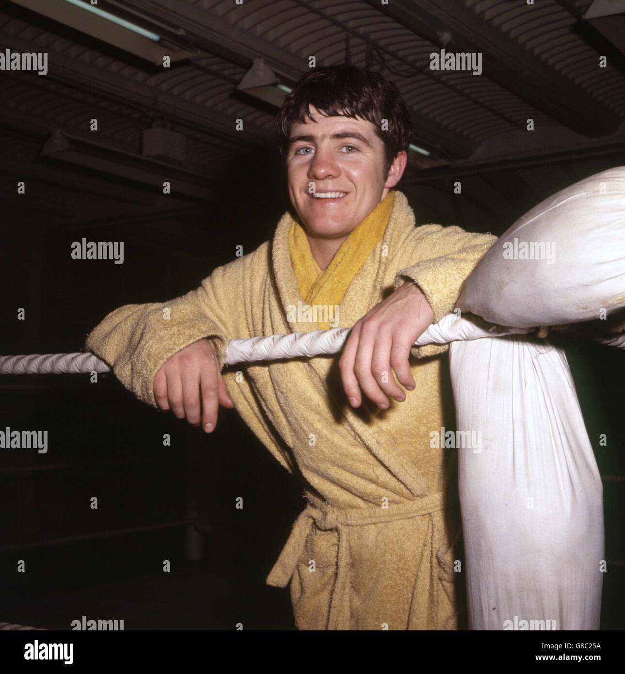 Boxing - John (Johnny) Cheshire. Scottish Featherweight boxer Johnny ...